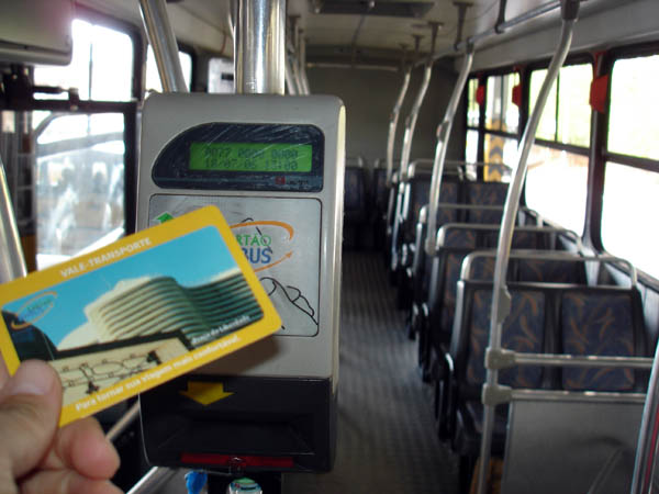 Estudantes de BH já podem se inscrever para garantir direito ao meio passe