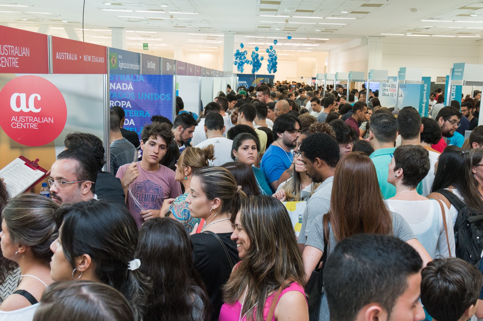 DE GRAÇA! BH recebe feira de intercâmbio com representantes de cinco ...