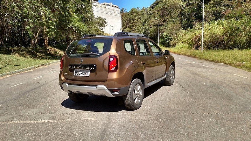 [Acelera Aí] Saiba como anda a versão do Renault Duster 1.6 com câmbio CVT