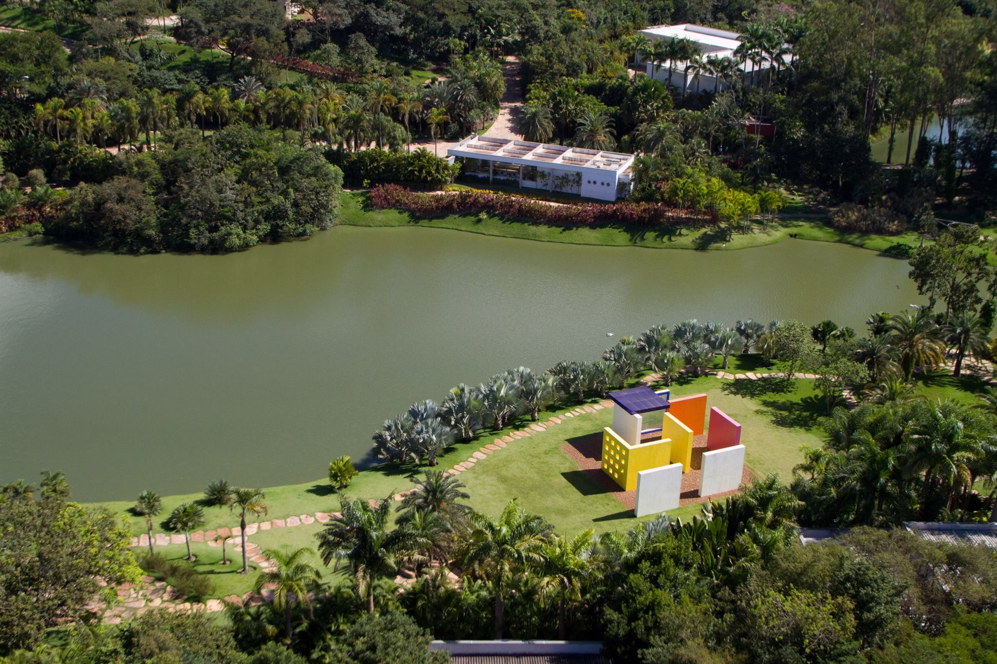 Não sabe o que fazer no feriadão? Inhotim tem entrada grátis nesta quarta!