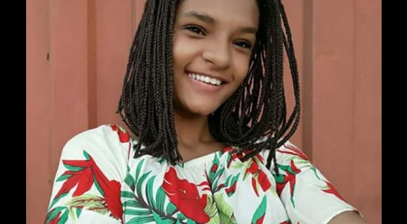 Adolescente Morre Ao Tentar Tirar Selfie E Cair De Cachoeira Em Minas