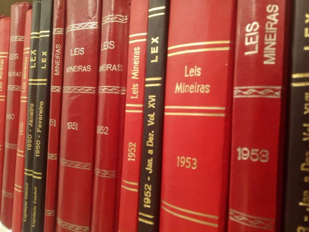 Que cidadão mineiro é capaz de conhecer as 23 mil leis estaduais as ...