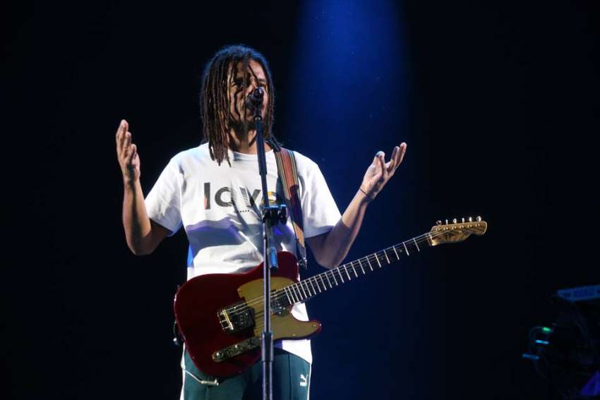 Alexandre Carlo toca Natiruts em live nesta quinta-feira