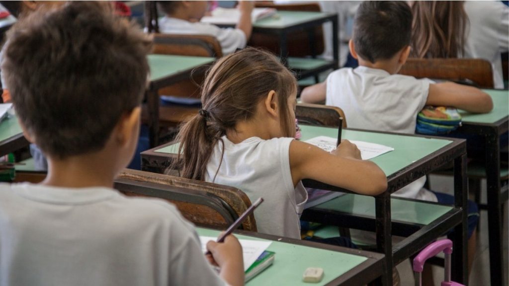 Contagem divulga cronograma de volta às aulas presenciais; veja datas