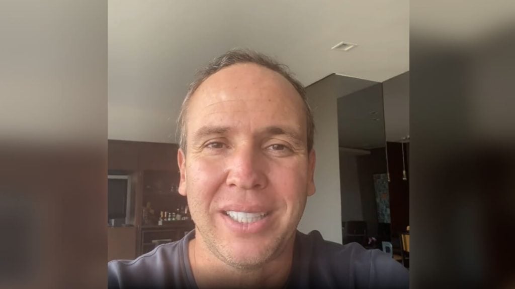 Comentarista Caio Ribeiro revela tratamento de câncer e recebe apoio