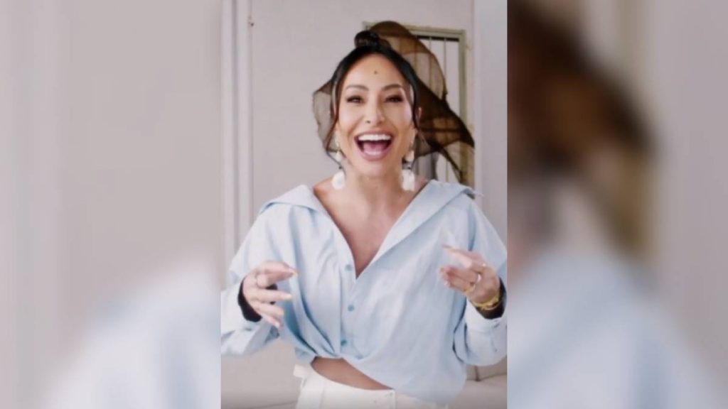 Sabrina Sato assina com a Globo e apresentará novo programa no GNT