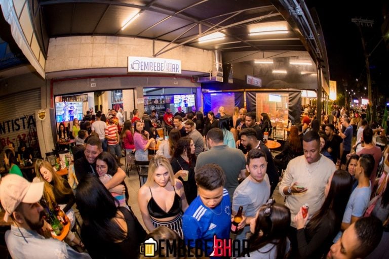 Alberto Cintra, conheça os bares da badalada rua de BH