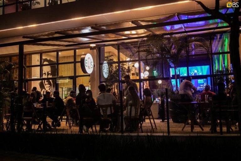 Bares no Buritis: Veja lugares para beber e se divertir