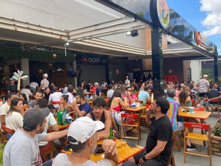Bares no Buritis: Veja lugares para beber e se divertir