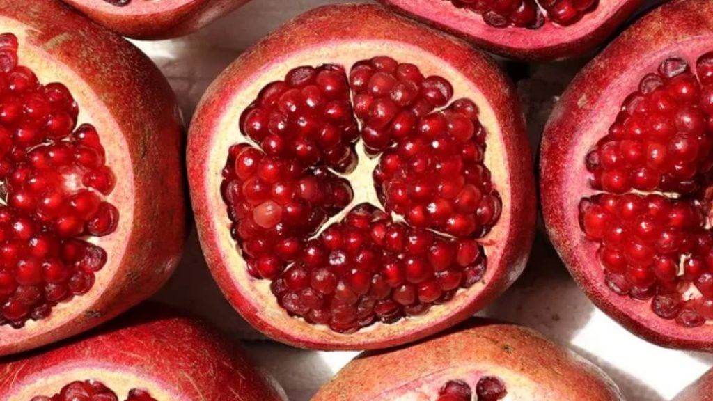 Simpatia da romã: Entenda o significado e aprenda como fazer