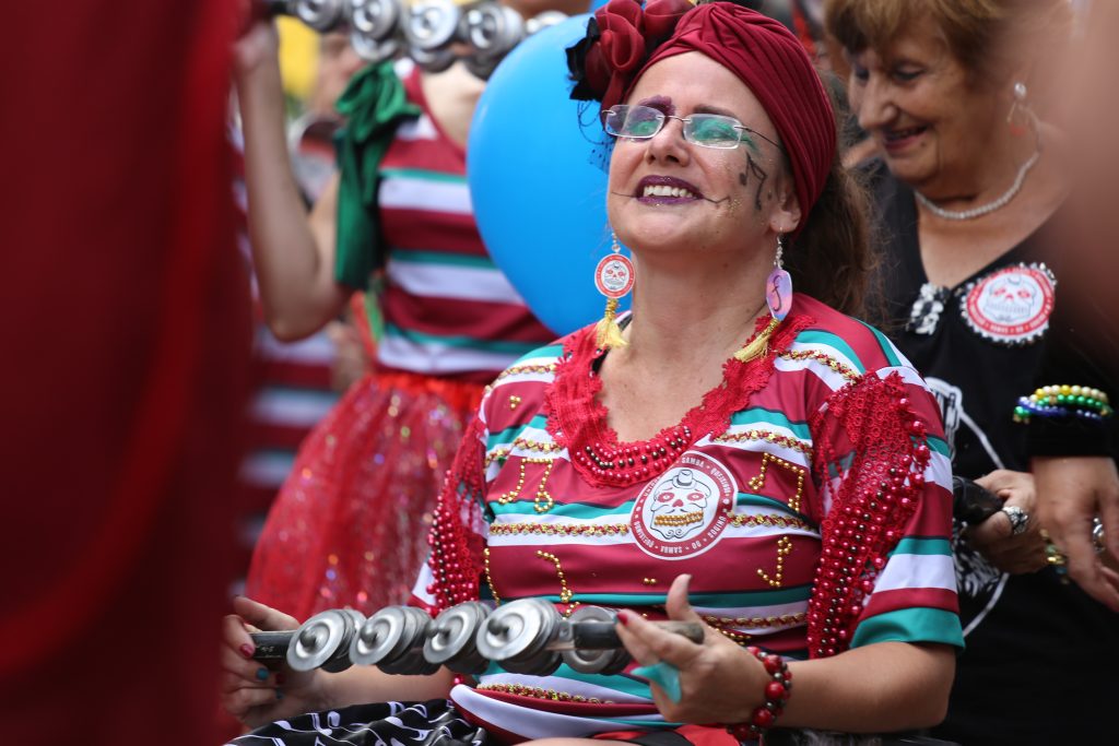 FOTOS: Samba Queixinho faz homenagem à Filarmônica de Minas