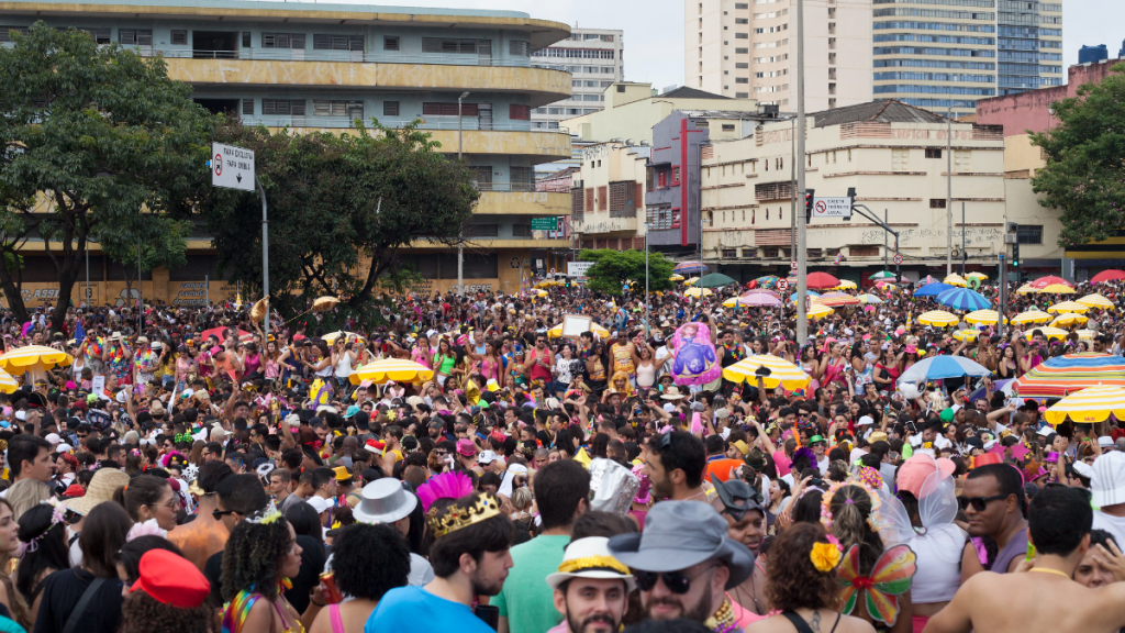 Carnaval BH: veja o que abre e fecha nos dias de folia