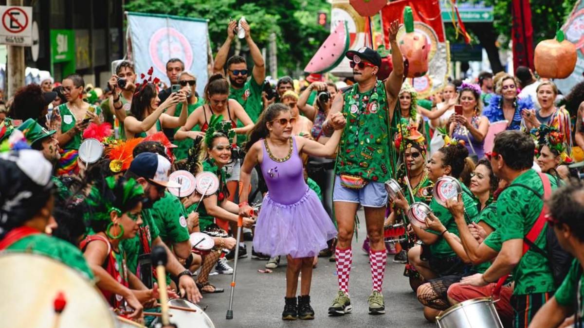 Samba Queixinho cria vaquinha após saída de patrocinador