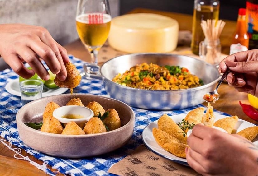 Dorsé Bar: Comida elaborada e bons drinks na Sapucaí