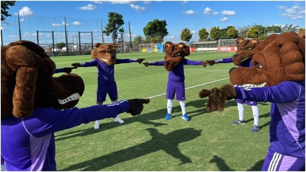 Cruzeiro lança novo visual de Raposão e Raposinho; confira
