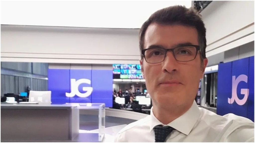 Fabio Turci emociona em depoimento após demissão da Globo
