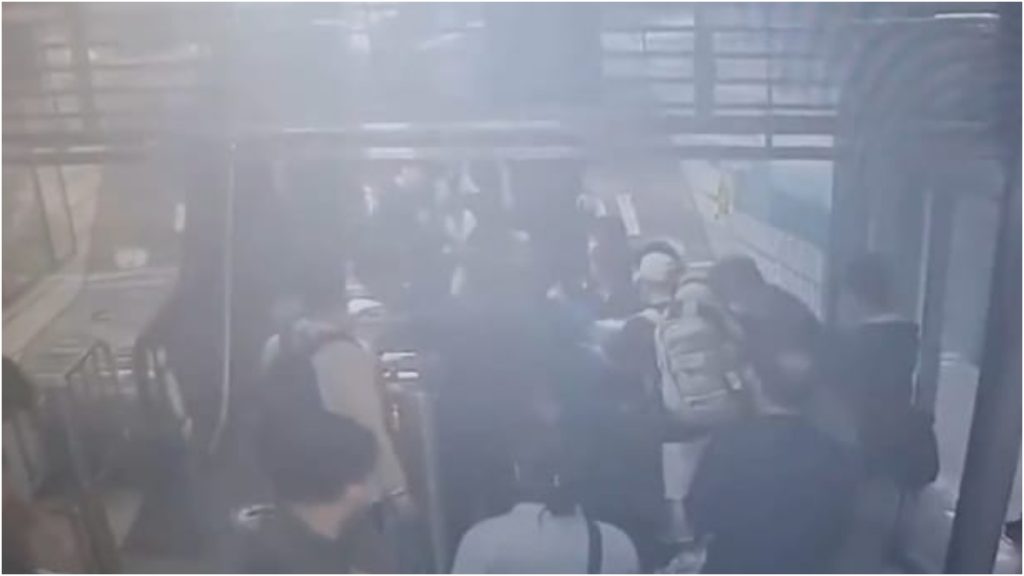 VÍDEO: Escada rolante muda de sentido e deixa vários feridos