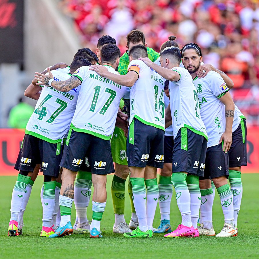 Contra o Bragantino esta noite, começa a prova de fogo para o técnico ...