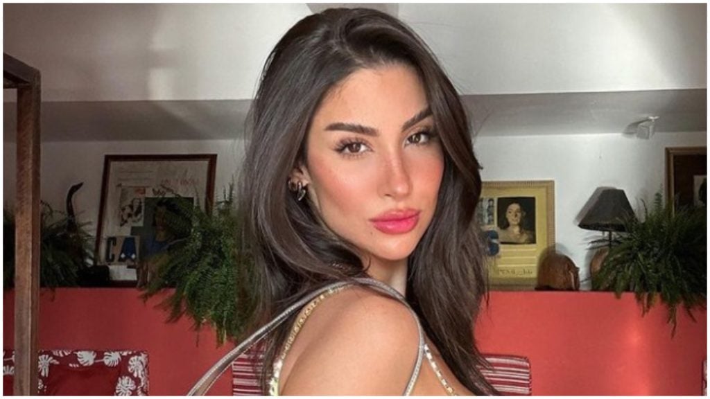 Boca Rosa rebate críticas por look revelador: 'Sou exibida mesmo'