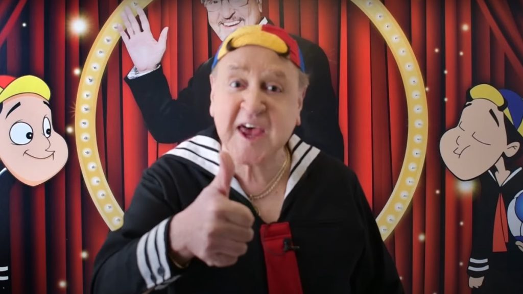 Kiko, do Chaves, faz campanha contra imigração ilegal nos EUA