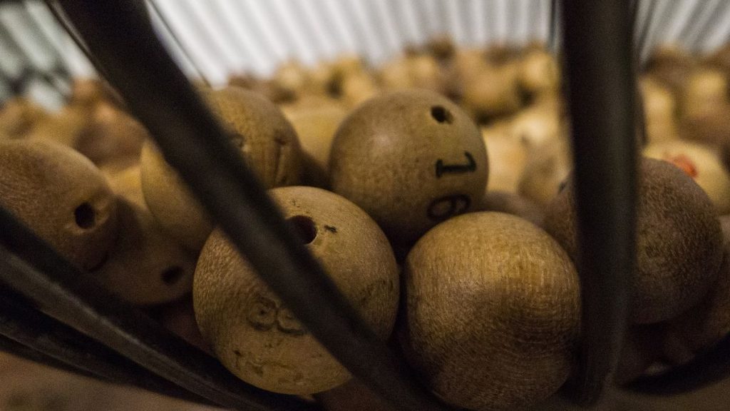 Mais de 100 pessoas são detidas em bingo ilegal na Grande BH