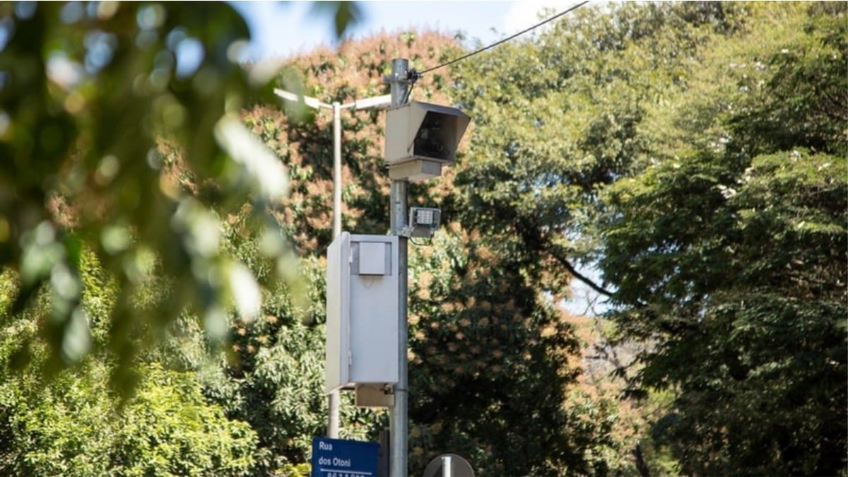 Mais de 20 radares passam a operar em BH; veja endereços