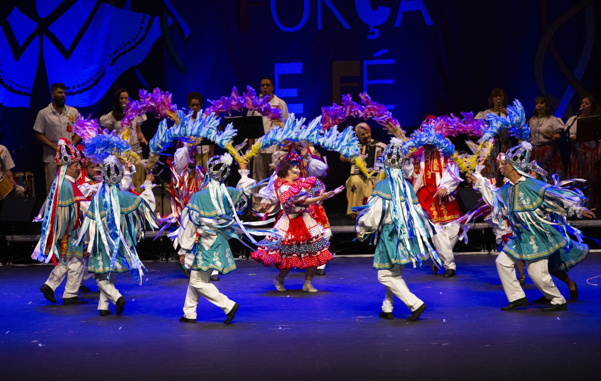Grupo Aruanda apresenta 'Passos e Cantos do Brasil', em BH