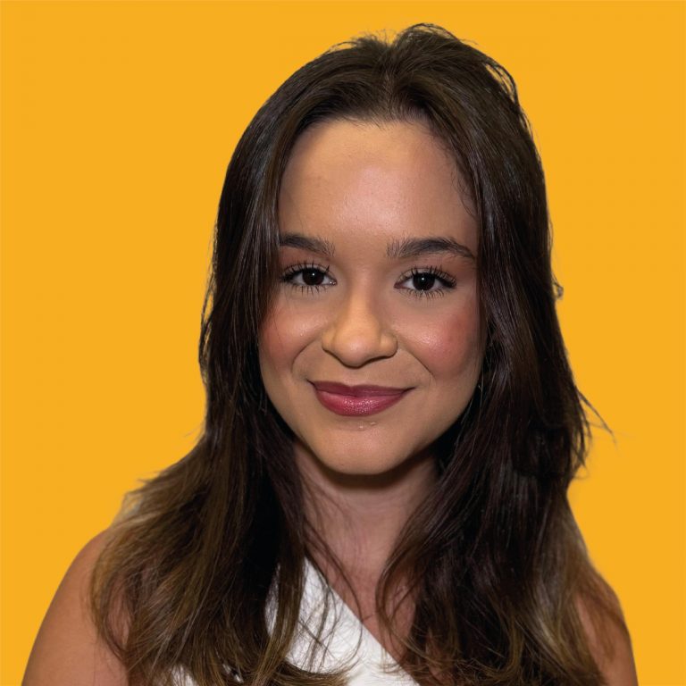 Lavínia Fernandes, Autor em BHAZ
