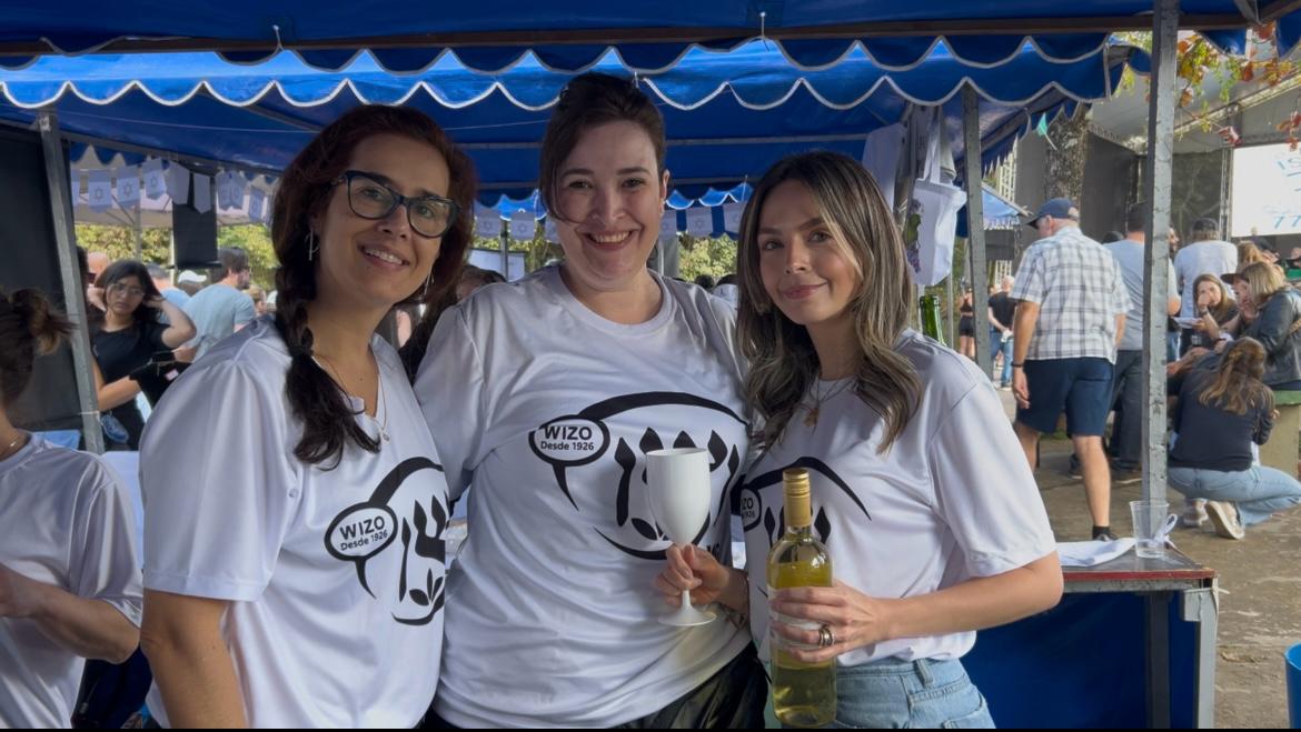Festa de Israel reúne comunidade judaica em praça de BH