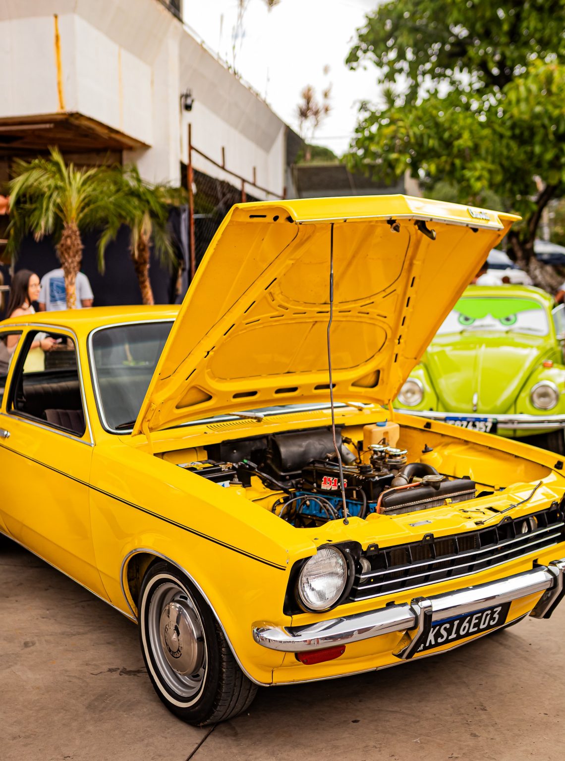 BH recebe maior encontro de carros antigos