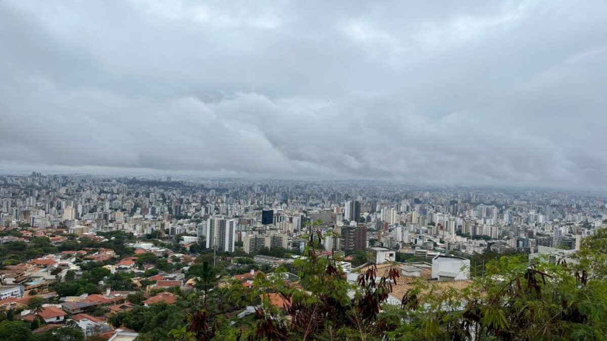 Vai chover? Veja a previsão do tempo para BH neste domingo