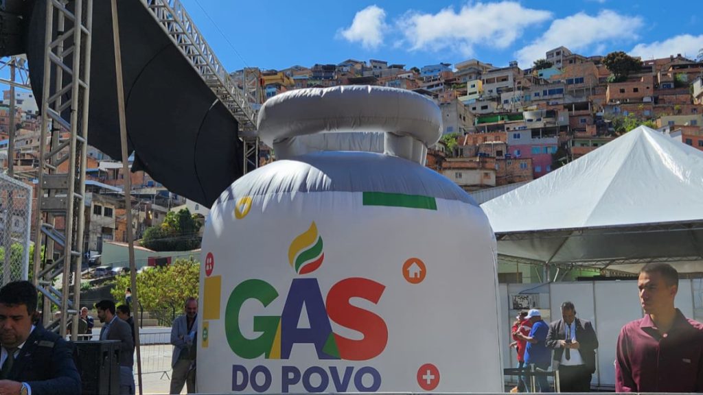 Veja como vai funcionar o programa Gás do Povo
