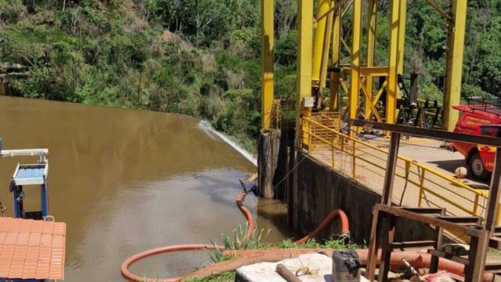 Mergulhador desaparece enquanto trabalhava em hidrelétrica